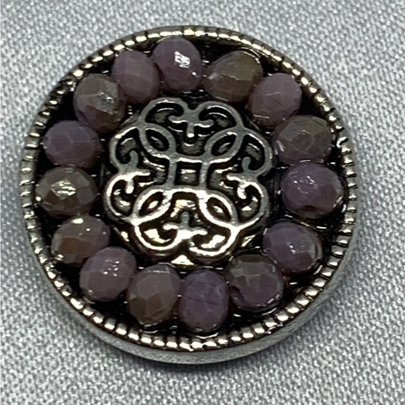 Ginger Snaps & Co. | Jewelry | Lt Purple Tangray Crystal Beautiful ...
